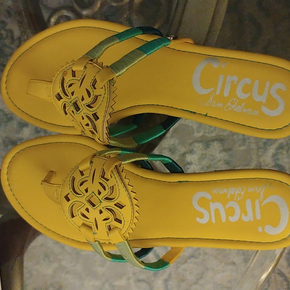 Circus by Sam Edelman | Shoes | Yellow Thong Sandals Size 85 | Poshmark
